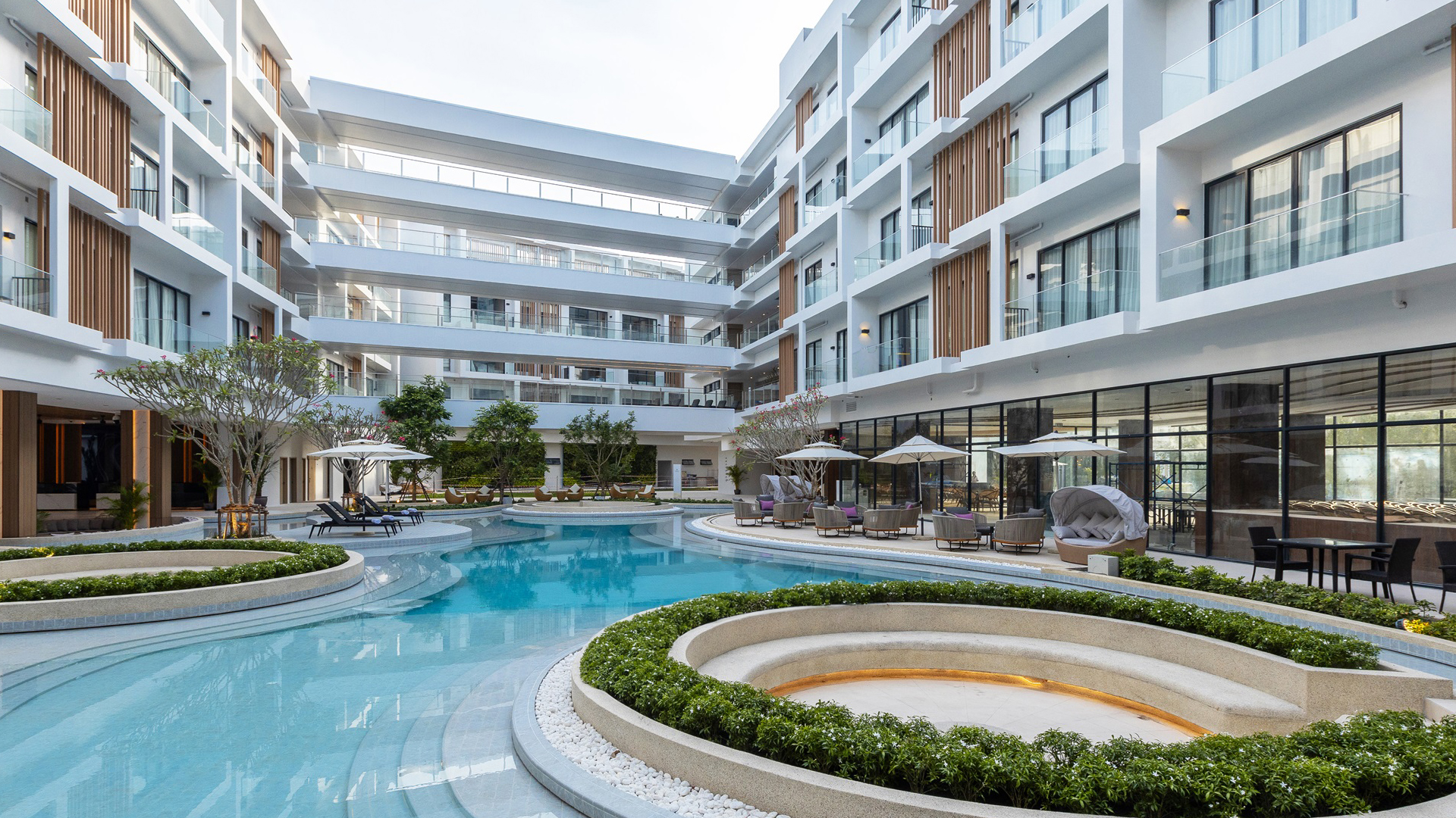 Laya Suites & Residences | Layan Beach | Cherngtalay, Phuket
